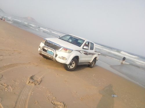 صنعاء سيارات هيلكس دبل مديل 12-269817|Yemen Mazad