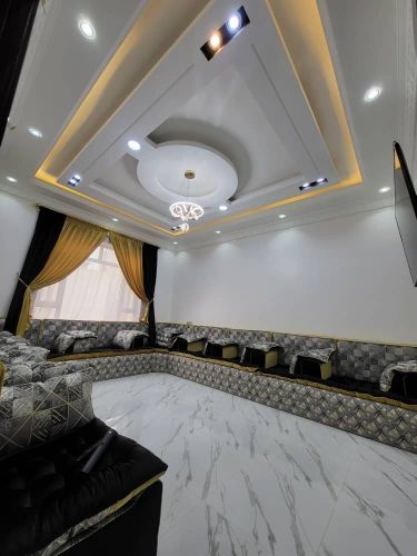 أمانة العاصمة عقارات شقة فاخرة ومفروشة بشكل راقي في قل-341458|Yemen Mazad