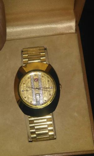 Amanat Al Asimah Men stuff ساعه رادوبكرتونه شبه جديد-330620|Yemen Mazad