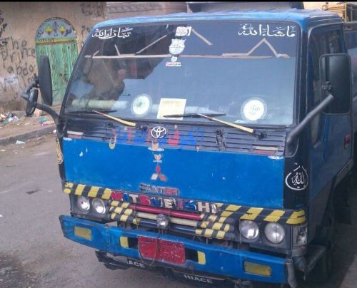 صنعاء معدات ثقيلة دینه کانتر ميتسوبيشي وايت جاهز مج-349221|Yemen Mazad